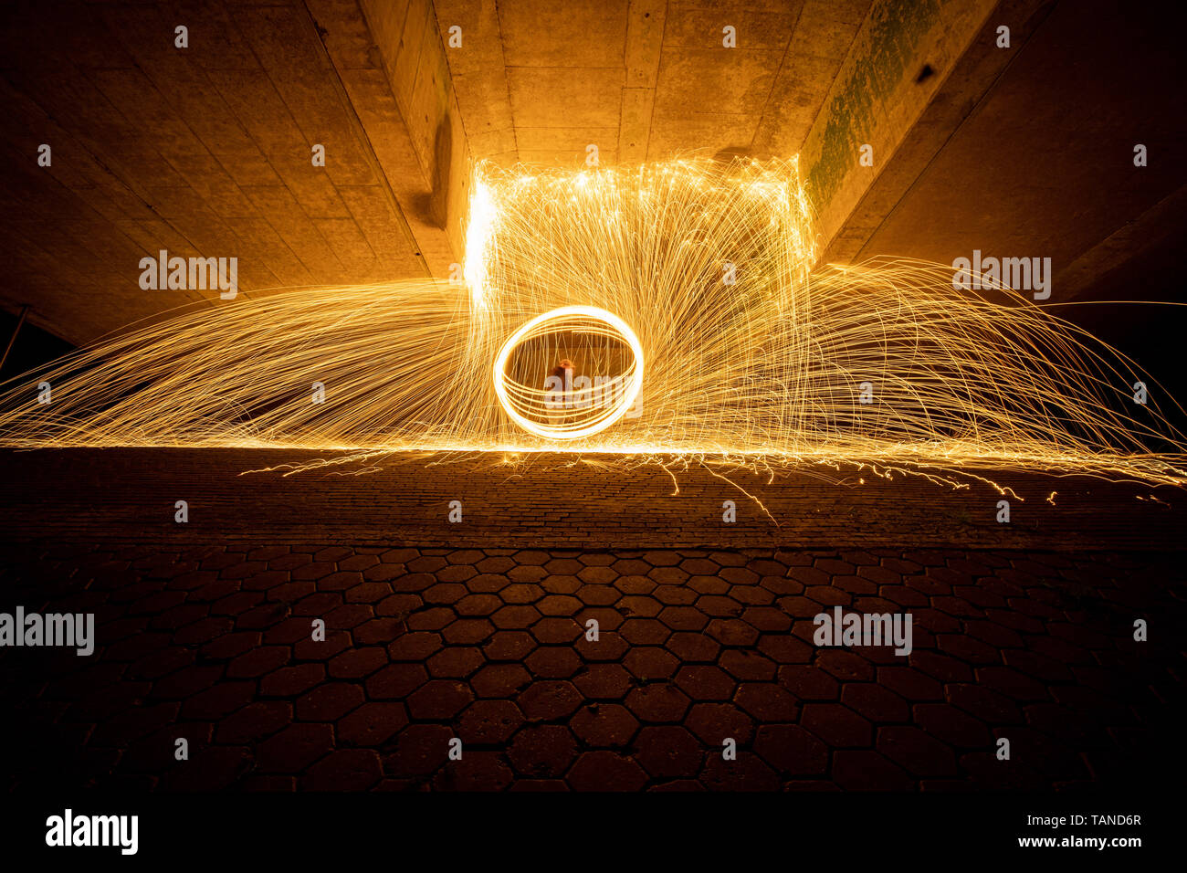 Steel wool photography, spectacular and cool photography with burning ...