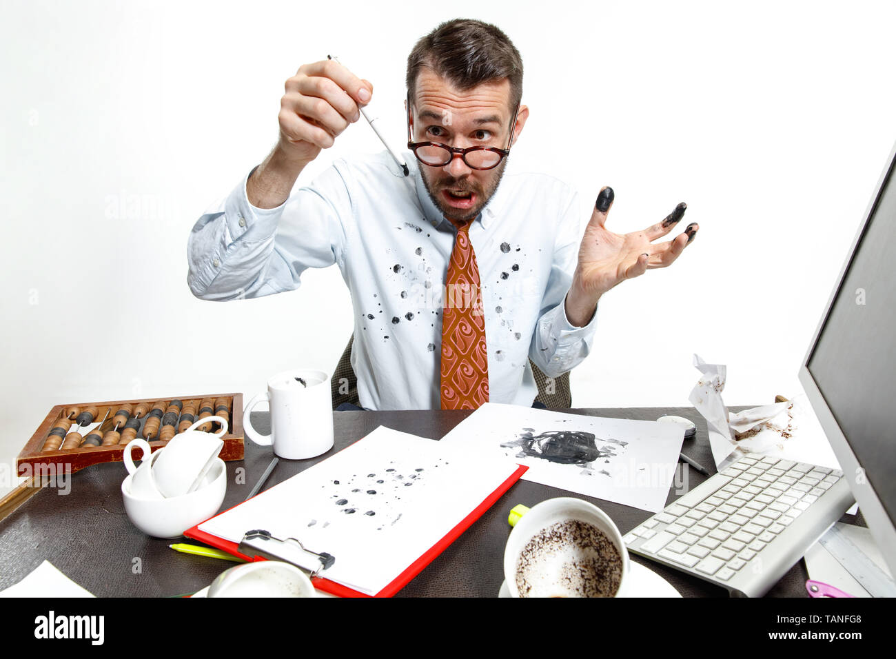 Dirty folders hi-res stock photography and images - Alamy