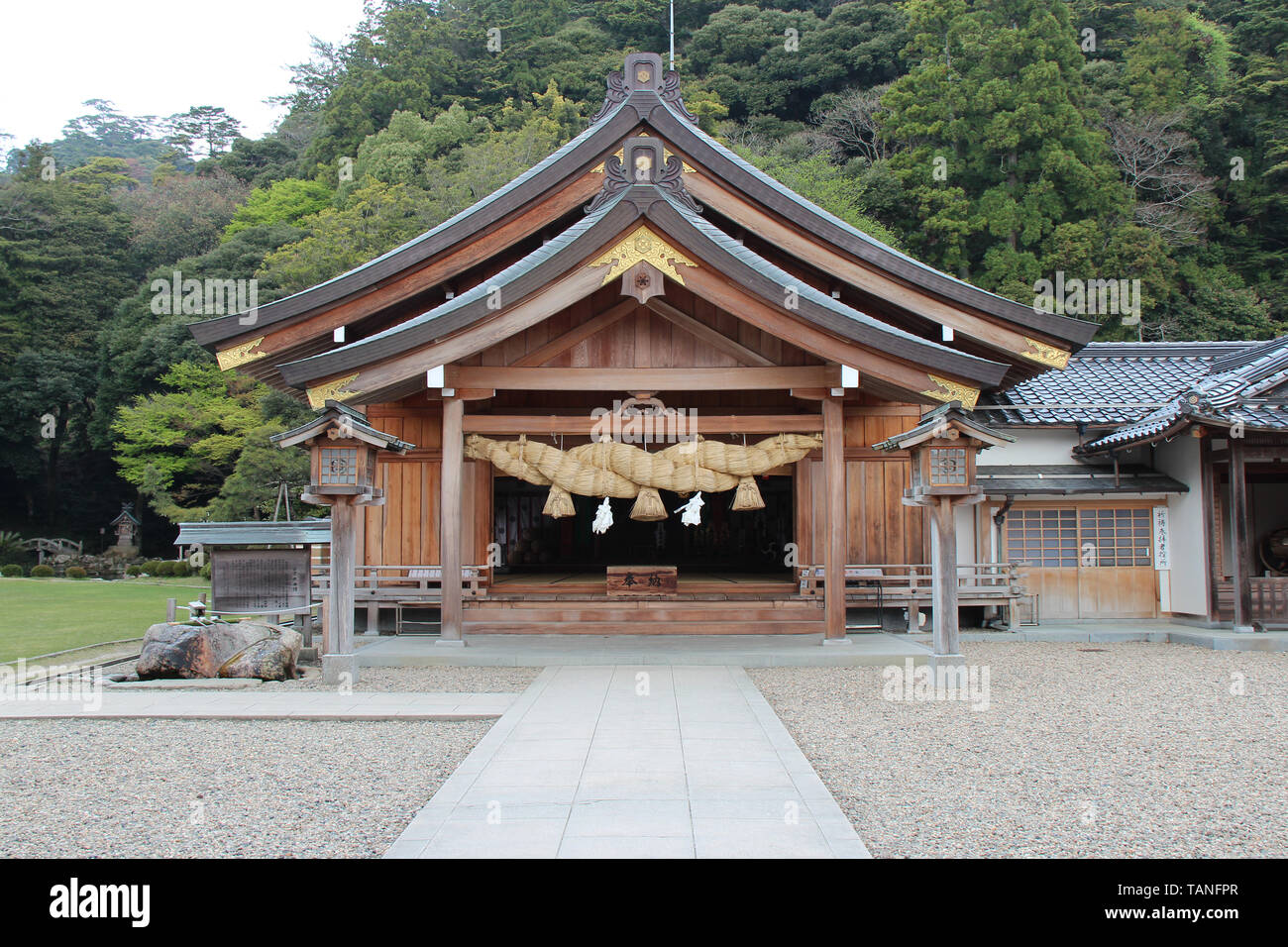 shinto shrine in izumo (japan Stock Photo - Alamy