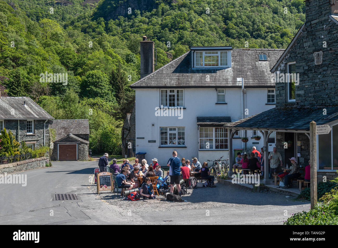 Park in village centre hi-res stock photography and images - Alamy
