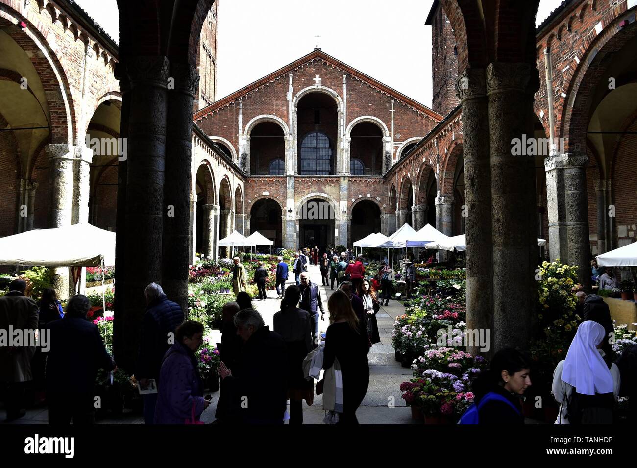 Flora et decora hi-res stock photography and images - Alamy