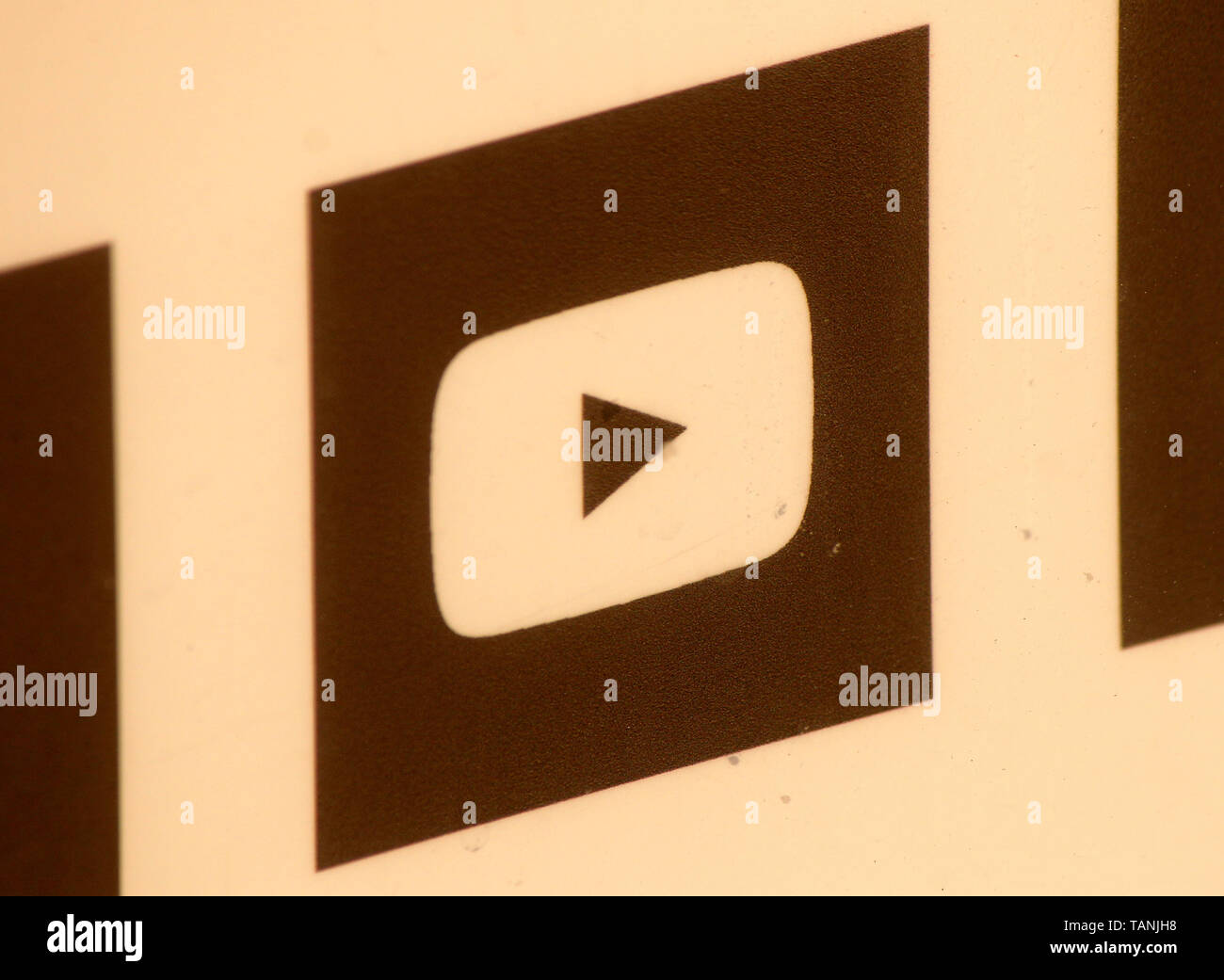 das Logo der Marke/ the logo of the brand "Youtube Stock Photo - Alamy