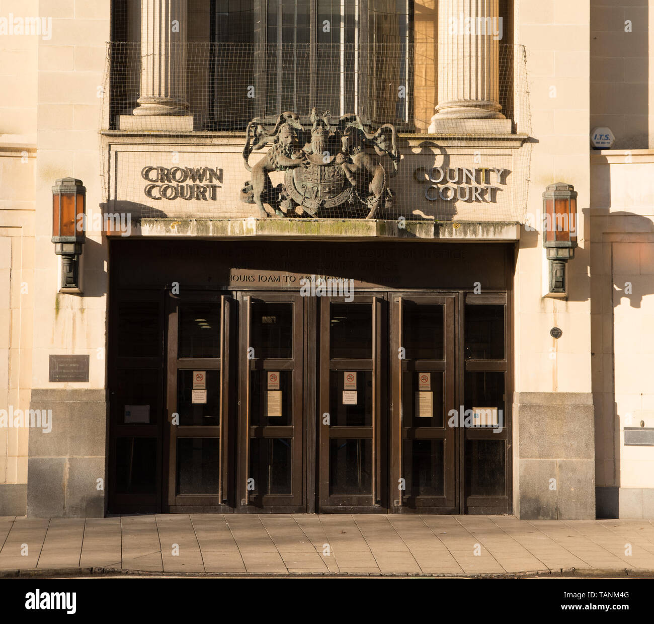County Court building Stock Photo - Alamy