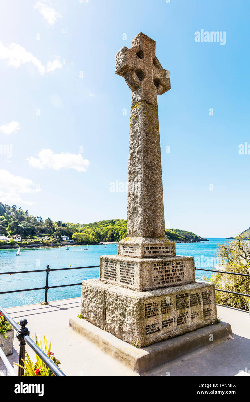 Salcombe war memorial, Salcombe, Devon, UK, England, Wheel cross ...