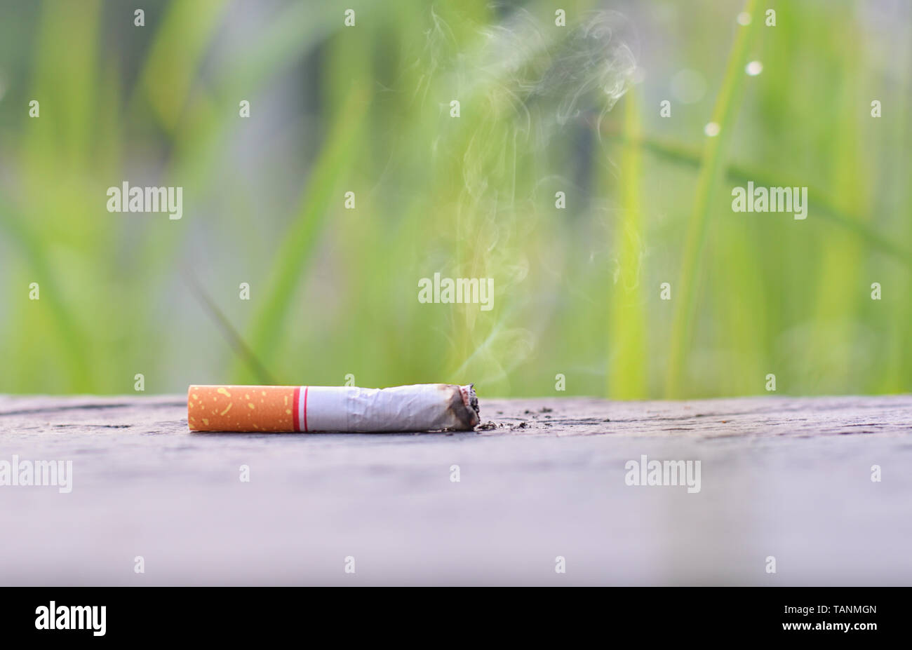 No Smoking Sign On Table High Resolution Stock Photography and Images ...