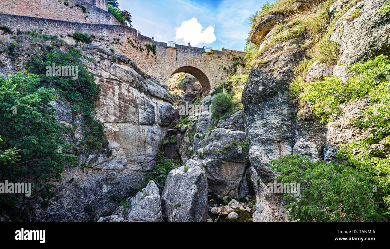 Puente nuevo bridge marbella hi-res stock photography and images - Alamy