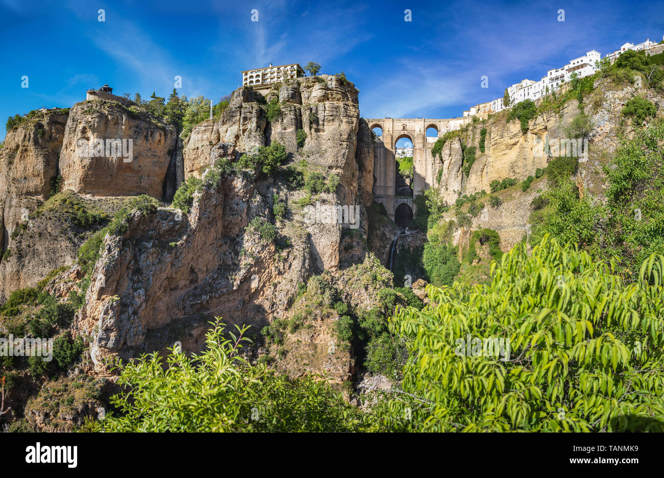 Puente nuevo bridge marbella hi-res stock photography and images - Alamy