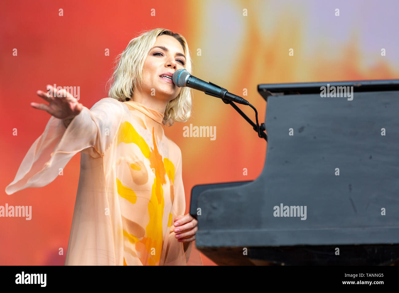 Skylar Grey Holly Brook