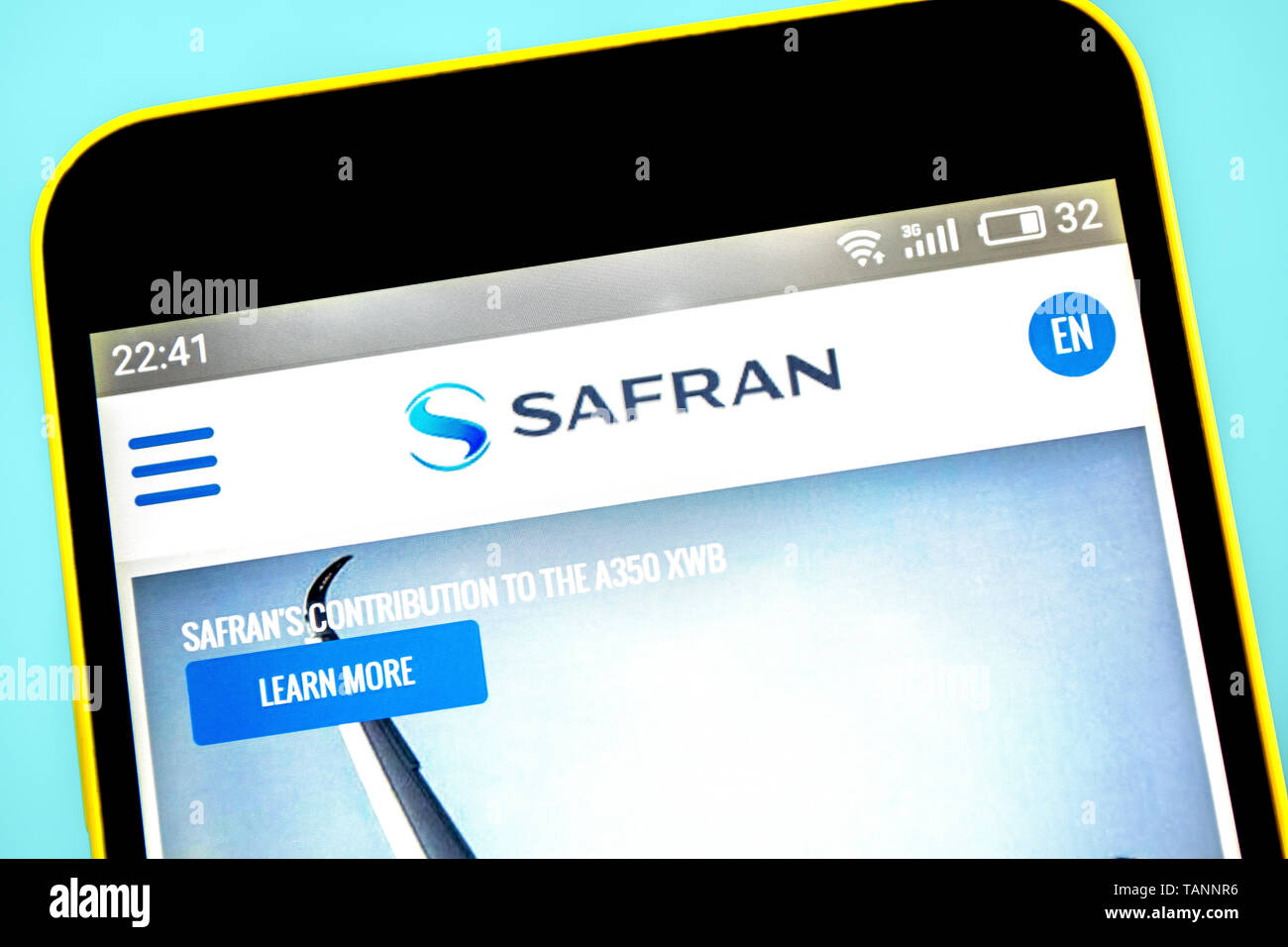 Safran logo hi-res stock photography and images - Alamy