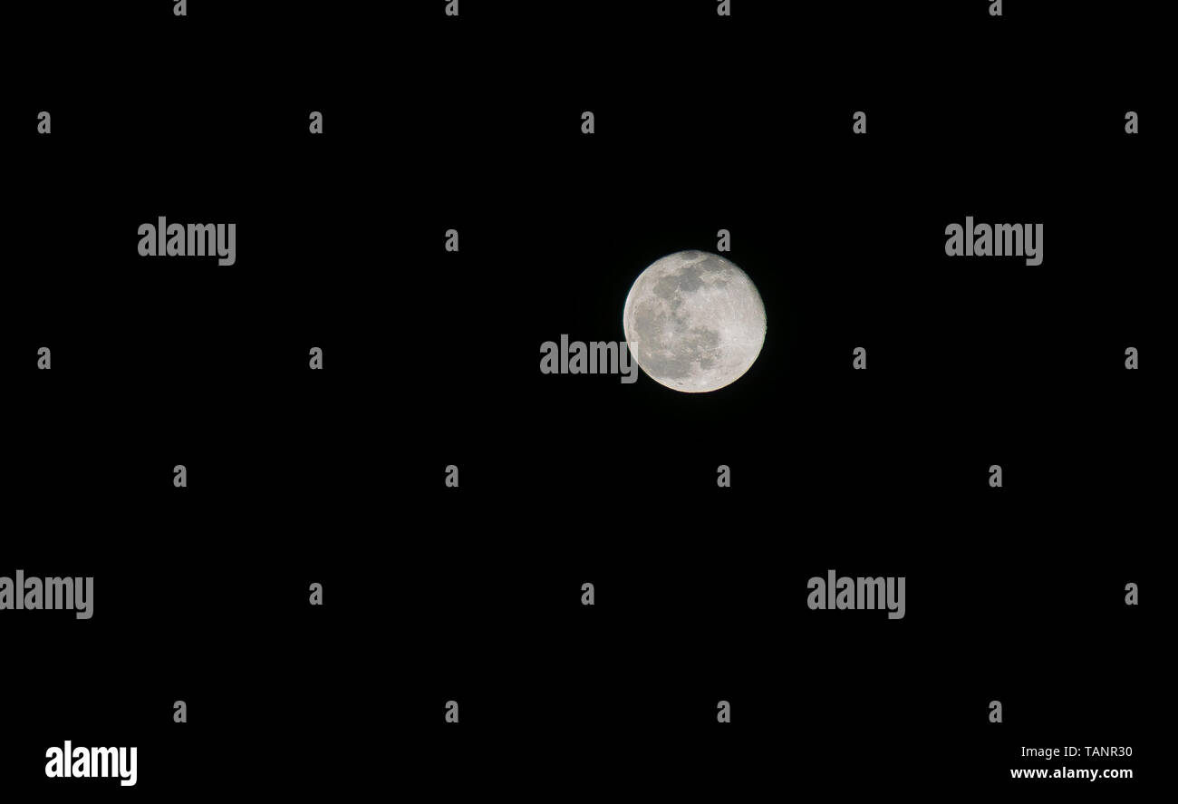 Beautiful shot sky full hi-res stock photography and images - Alamy