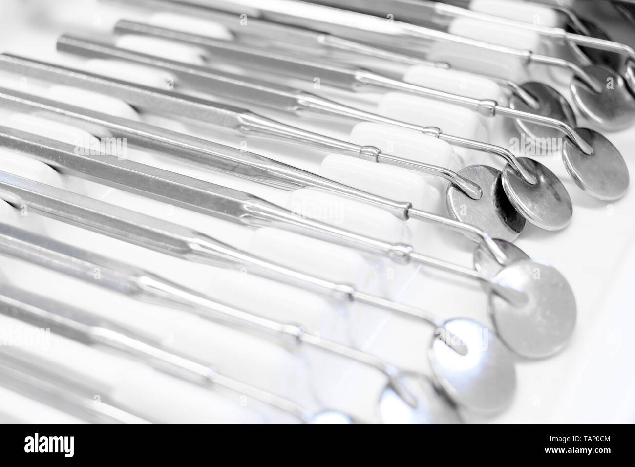 Dentist tools hi-res stock photography and images - Alamy