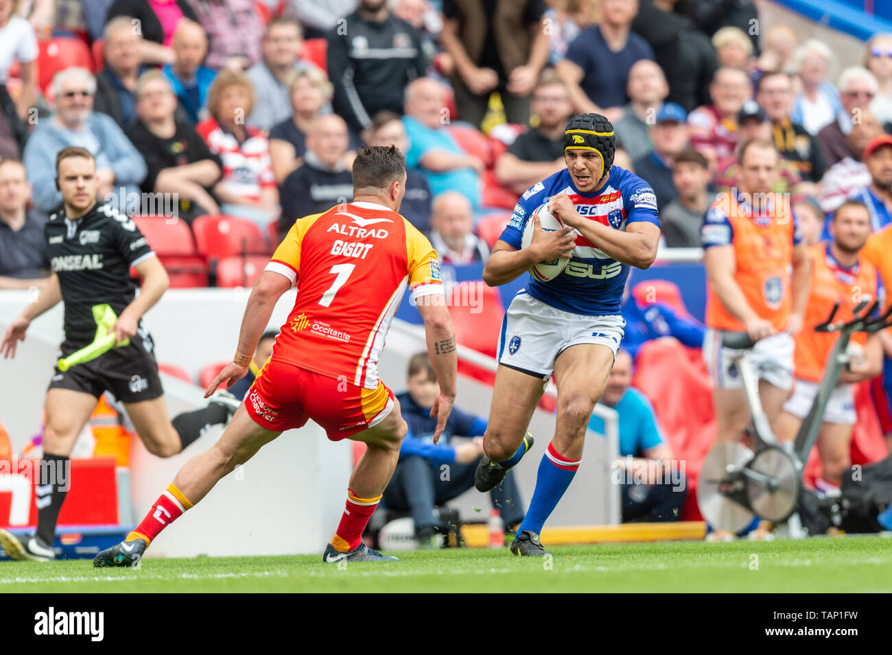 Tony bishop hi-res stock photography and images - Alamy