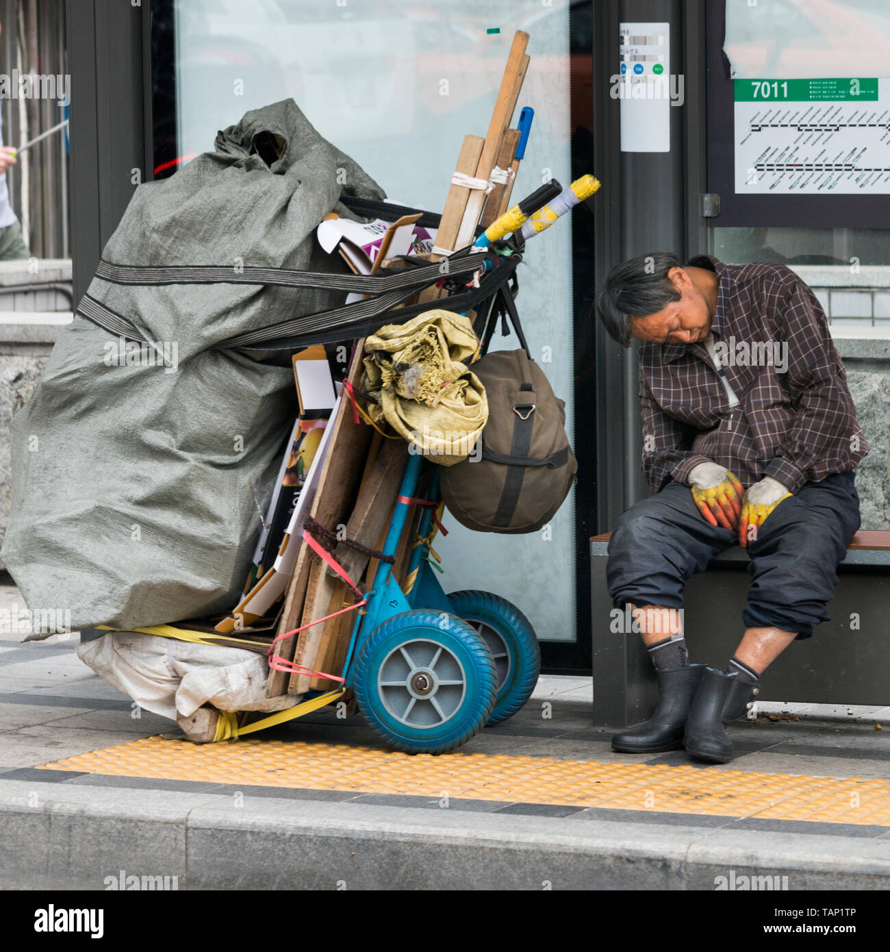 Garbage cart hi-res stock photography and images - Alamy