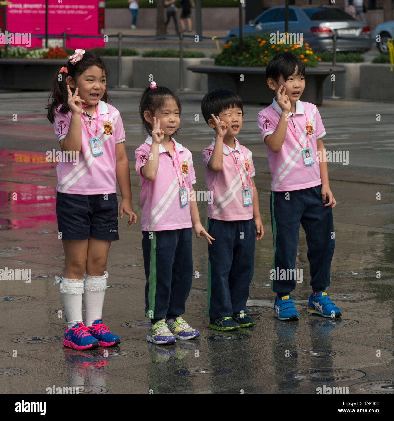 South korea school boys hi-res stock photography and images - Alamy
