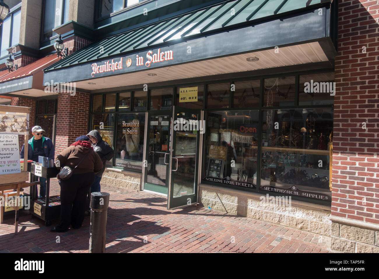 Witch city of salem hi-res stock photography and images - Alamy