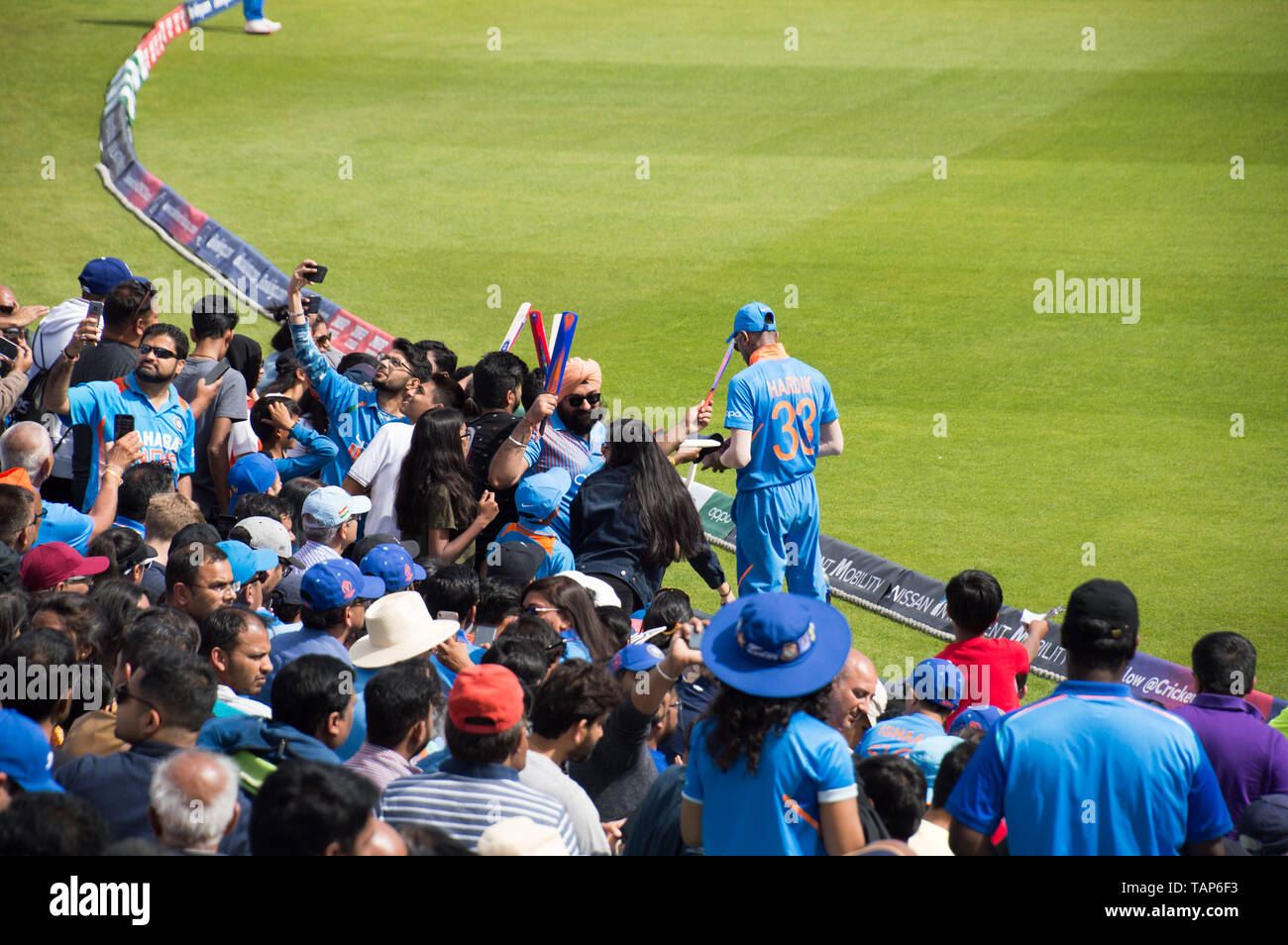 Indian cricket team hi-res stock photography and images - Alamy