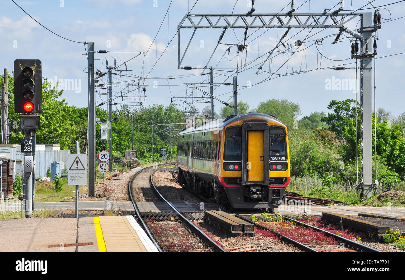 East Midlands class 158 'Express Sprinter' DMU returns north from Ely ...