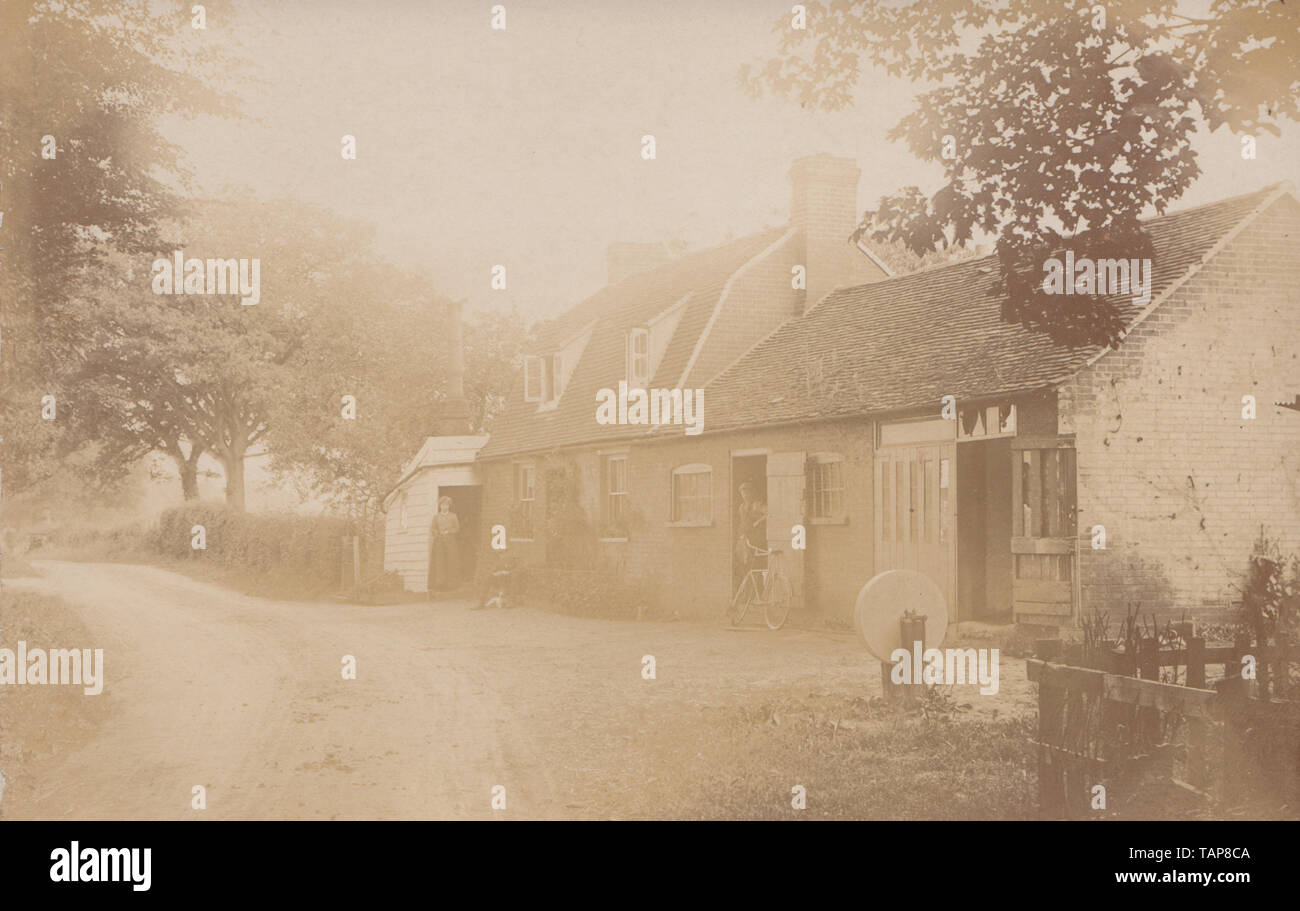 Leafy villages hi-res stock photography and images - Alamy