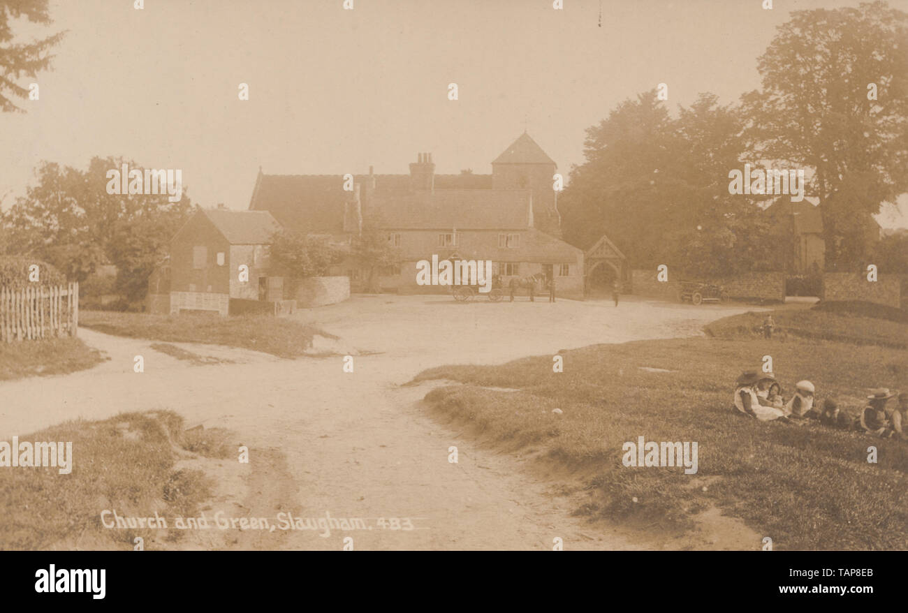 Countryside road england 1920 hi-res stock photography and images - Alamy