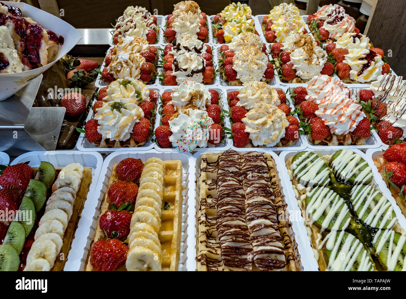 Brussels waffle hi-res stock photography and images - Alamy