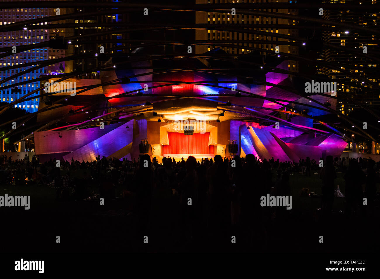 Amphitheater amphitheatre architecture chicago hi-res stock photography ...