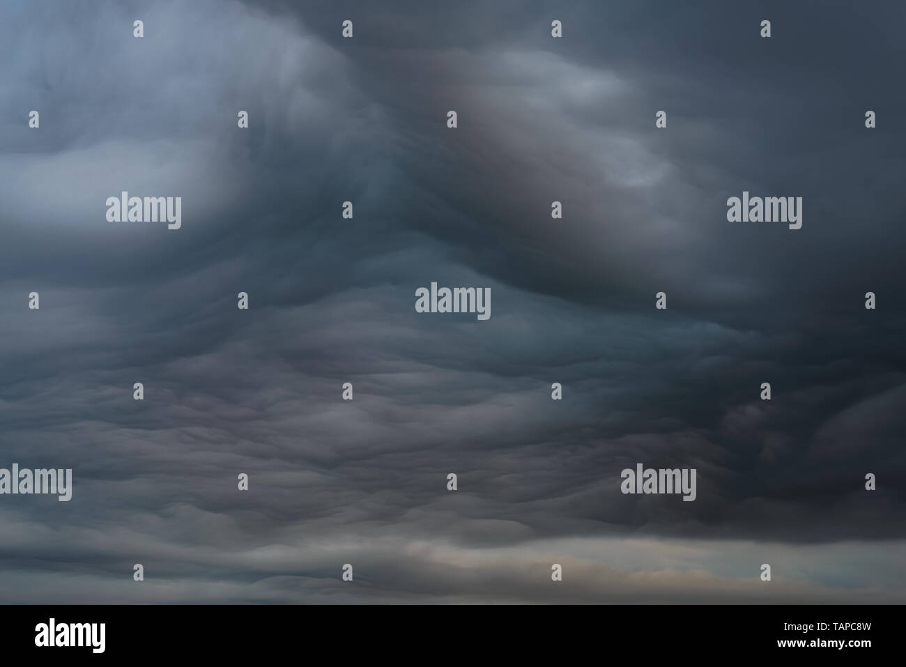 Wavy clouds hi-res stock photography and images - Alamy