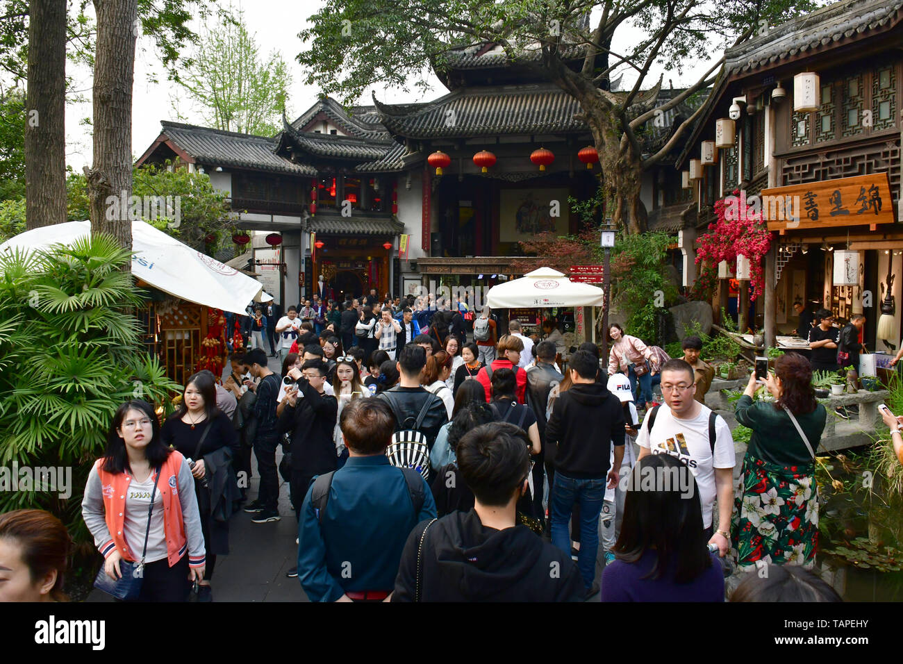 Chengtu hi-res stock photography and images - Alamy