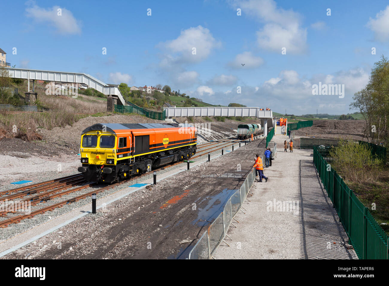 Freightliner class 66 locomotive running round its train at the ...