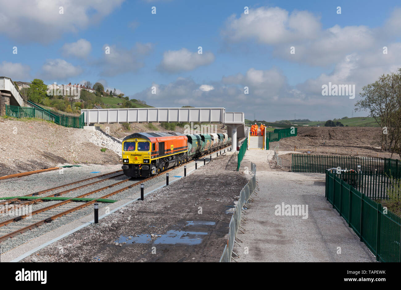 Freightliner class 66 locomotive at the extended Buxton up reception ...