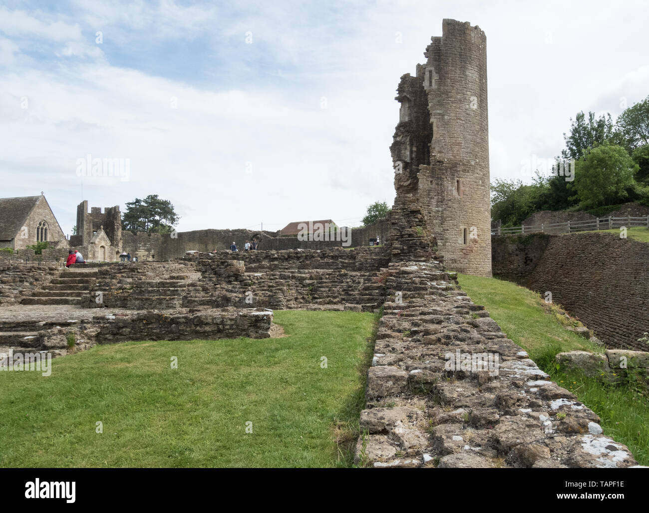 Farleigh hungerford castle hi-res stock photography and images - Alamy