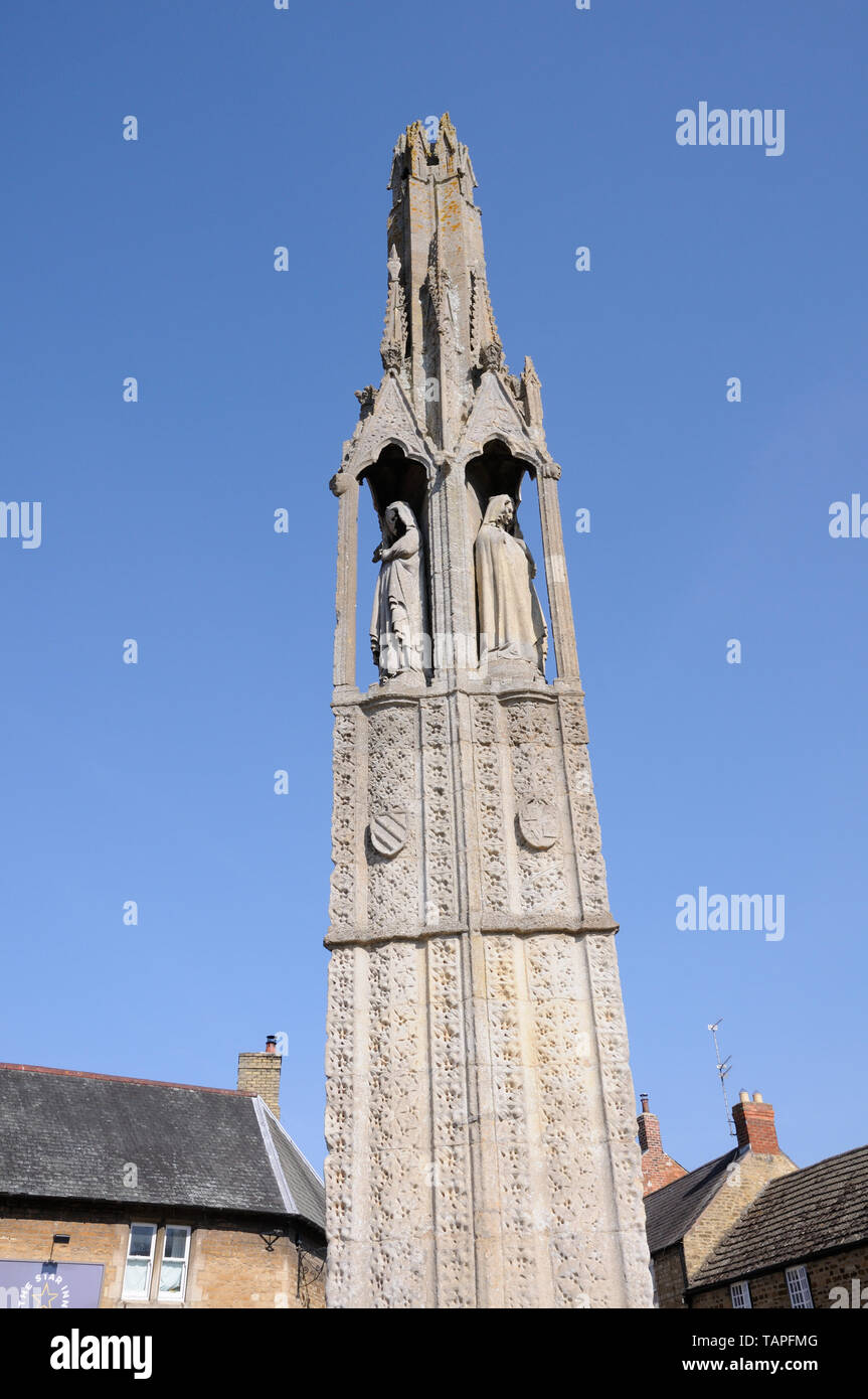 Eleanor Cross, Geddington. Northamptonshire, stands at the centre of ...