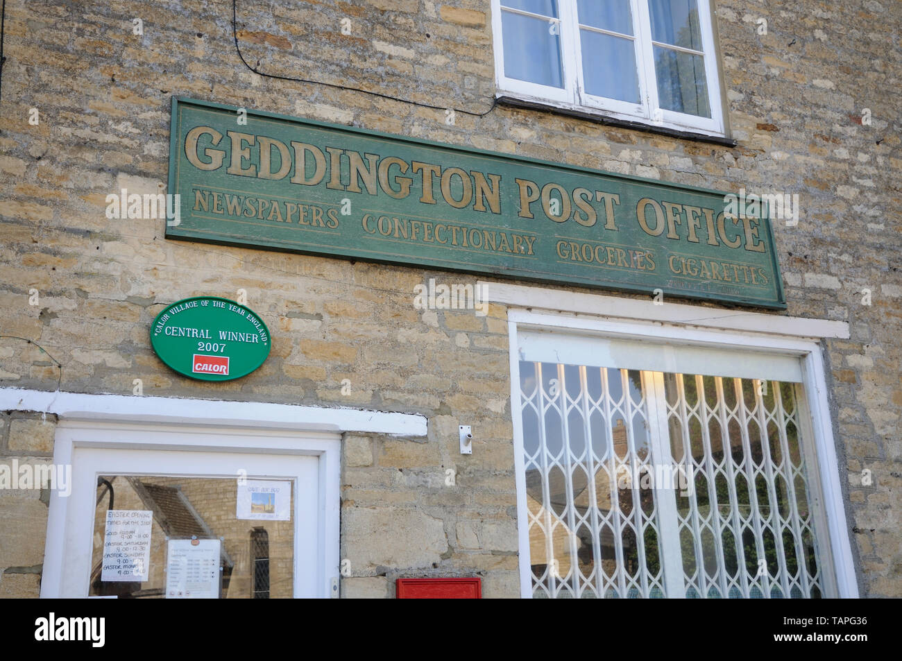 Post Office, Geddington, Northamptonshire Stock Photo - Alamy