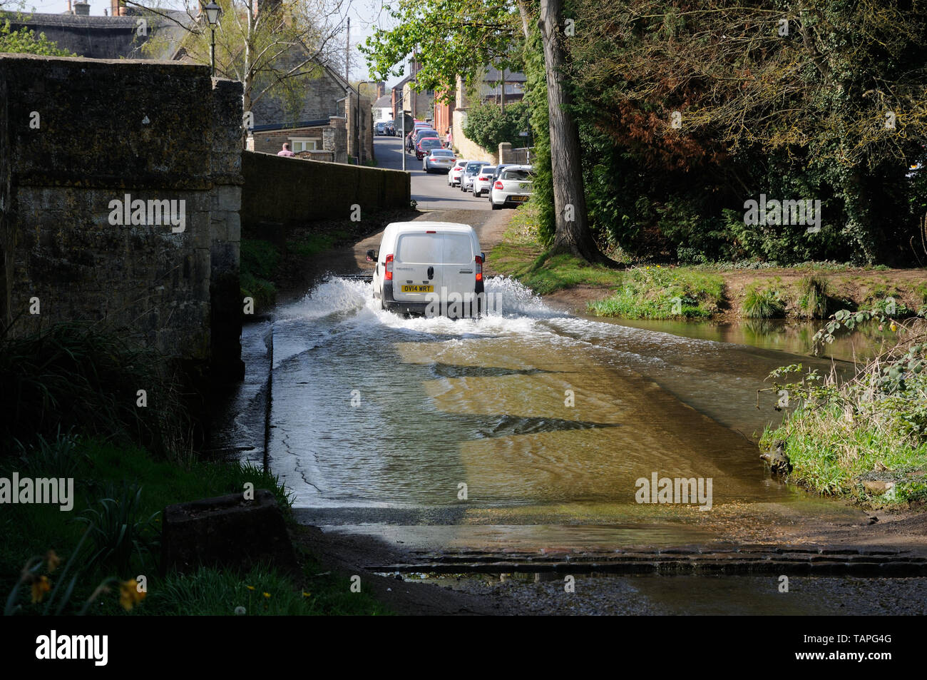 Ford beside the bridge, Geddington, Northamptonshire, The stone bridge ...