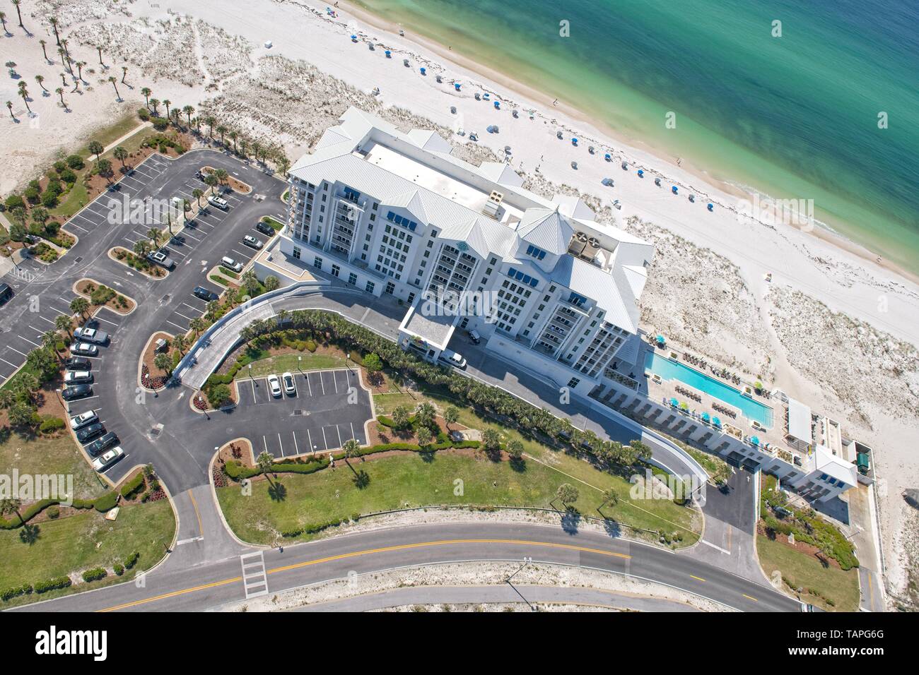 Aerial view sky relaxing island hi-res stock photography and images - Alamy