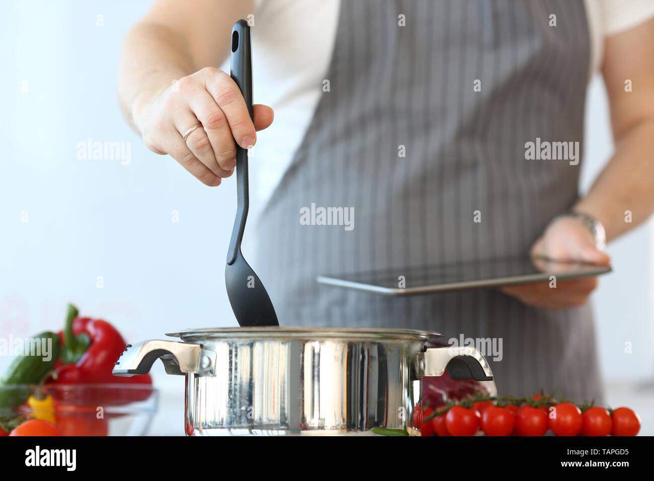 Vlogger Chef Recording Vegetarian Culinary Recipe Stock Photo - Alamy