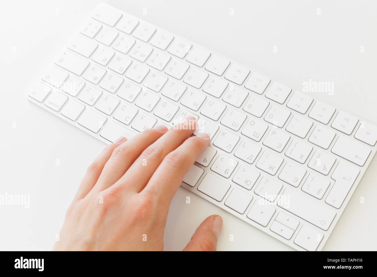 Womans hands computer keypad hi-res stock photography and images - Alamy