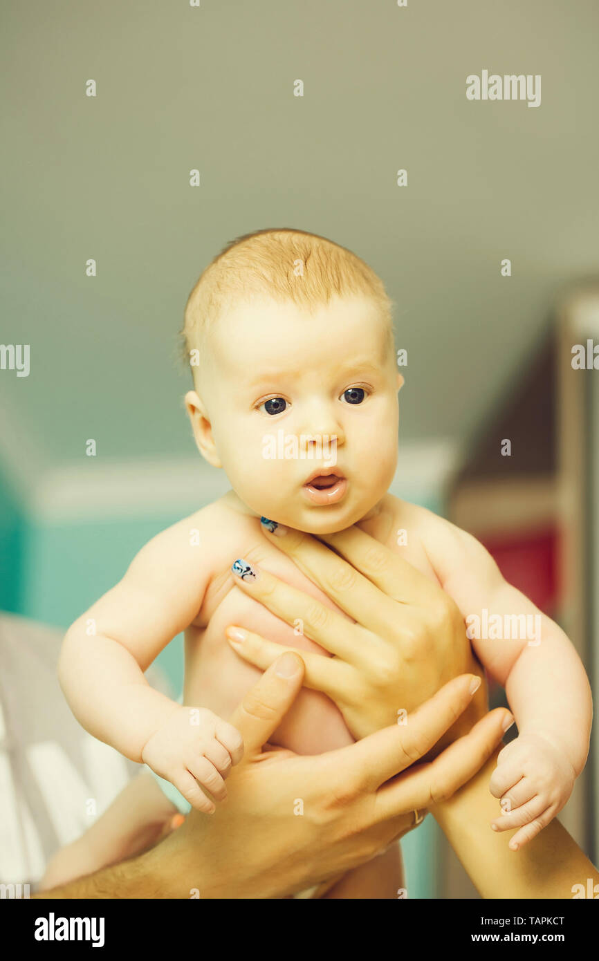 Cute boy kid surprised hands hi-res stock photography and images - Alamy