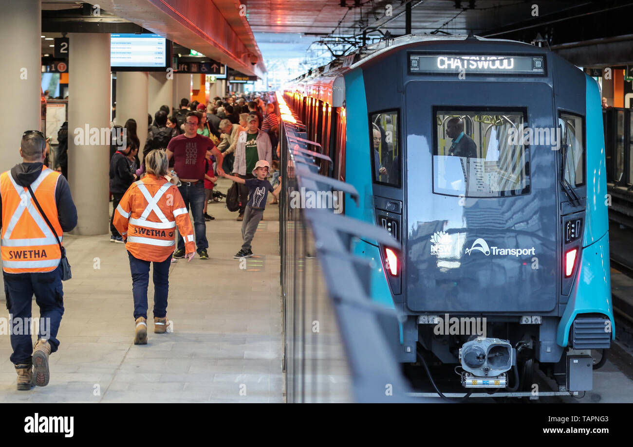 Sydney, Australia. 26th May, 2019. Passengers wait on the platform to ...