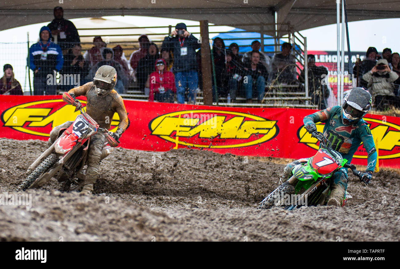 First turn monster energy motocross hi-res stock photography and images ...