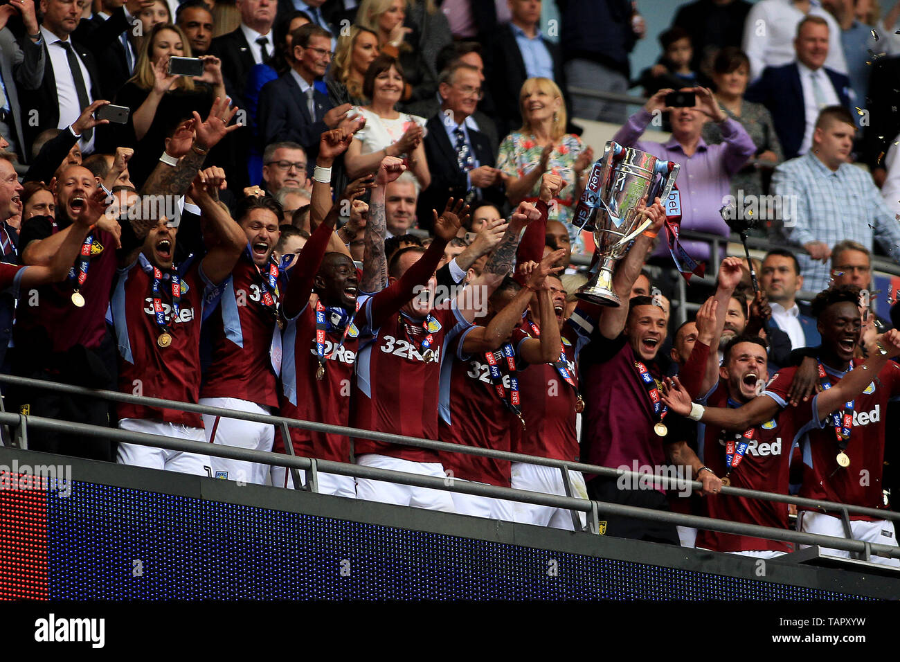 Royal Box Wembley High Resolution Stock Photography and Images - Alamy