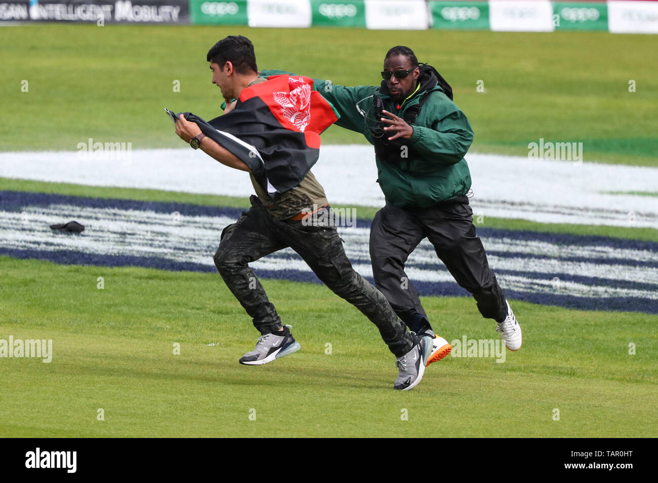 Pitch invader oval hi-res stock photography and images - Alamy