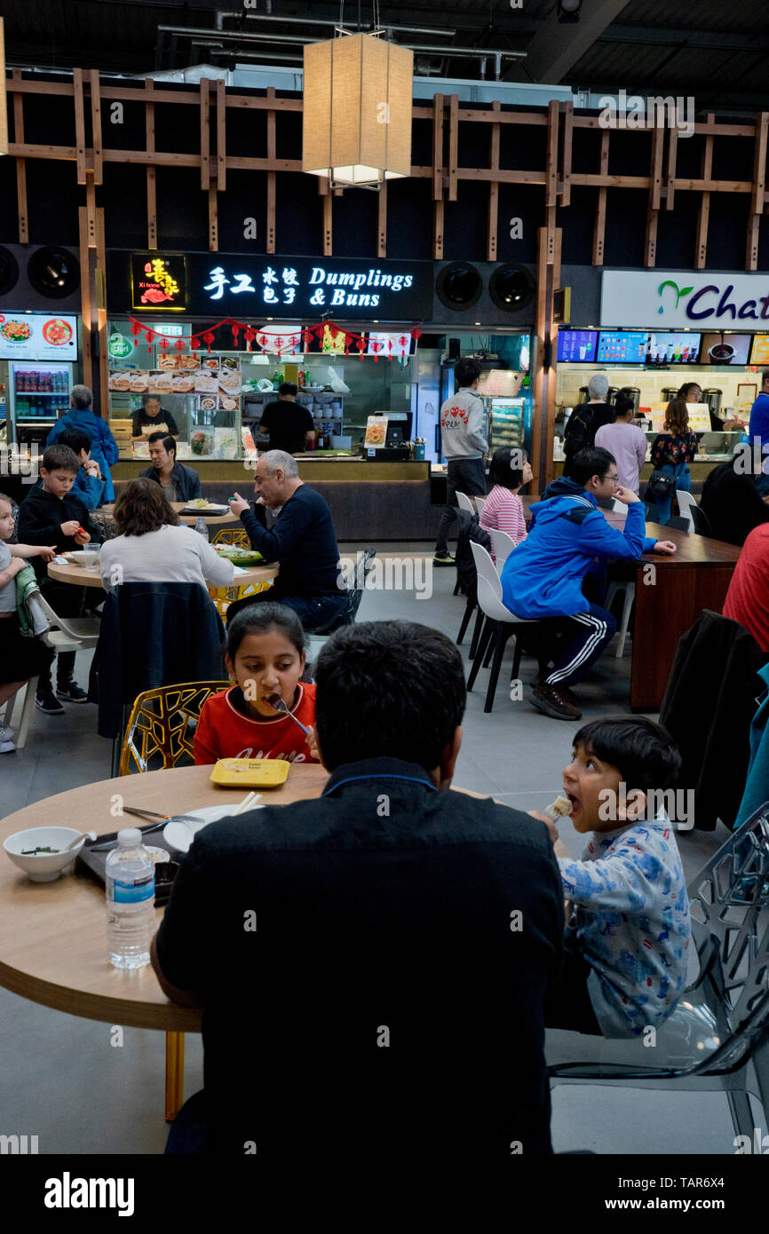 Asian food hall hi-res stock photography and images - Alamy
