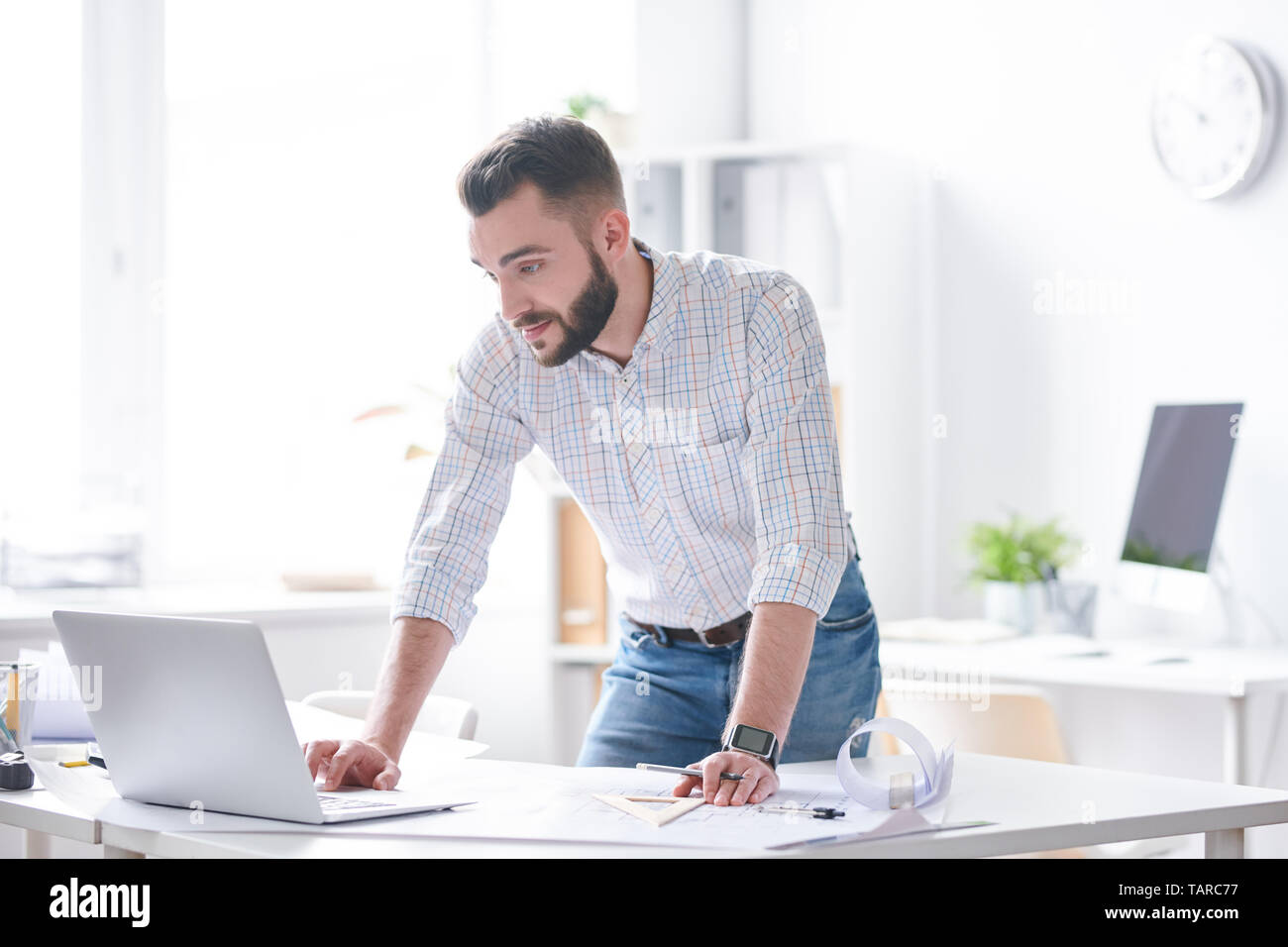 Architect person hi-res stock photography and images - Alamy