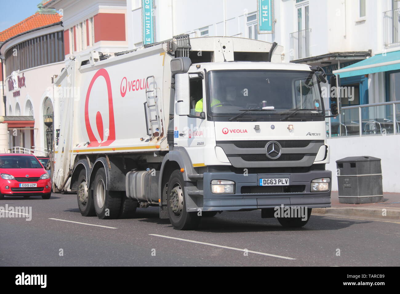 Veolia lorry hi-res stock photography and images - Alamy Veolia lorry hi-res stock photography and images - Alamy