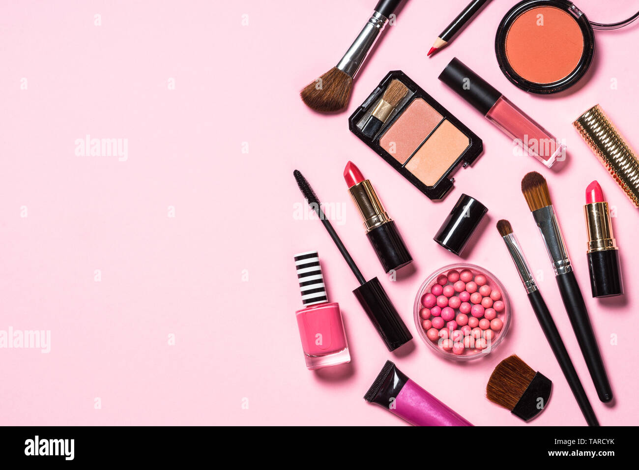 Cosmetics background hi-res stock photography and images - Alamy