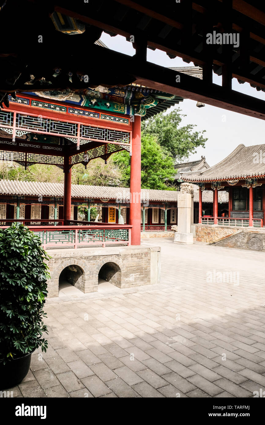 White cloud temple beijing taoist hi-res stock photography and images - Alamy