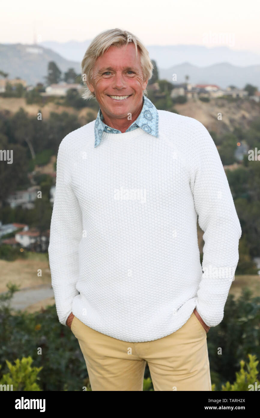 World Premiere of VeeR.tv's 'Defrost' Virtual Reality Series Featuring ...