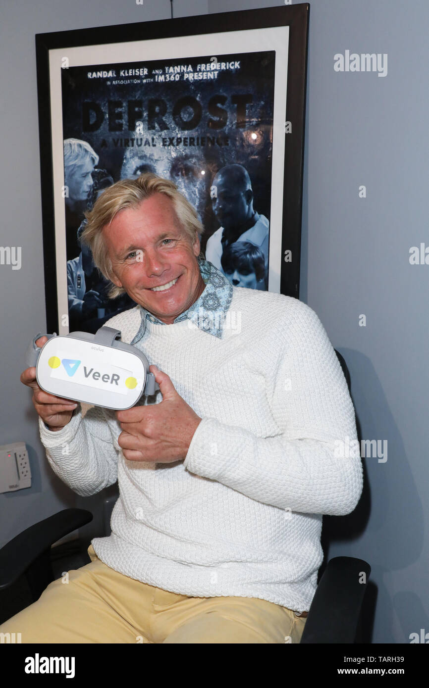 World Premiere of VeeR.tv's 'Defrost' Virtual Reality Series Featuring ...