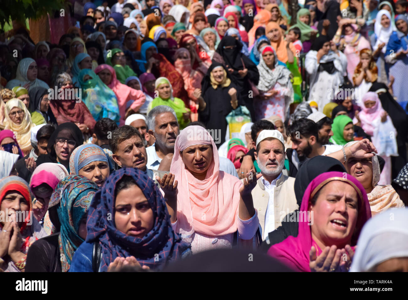 Shrine of hazrat ali hi-res stock photography and images - Alamy