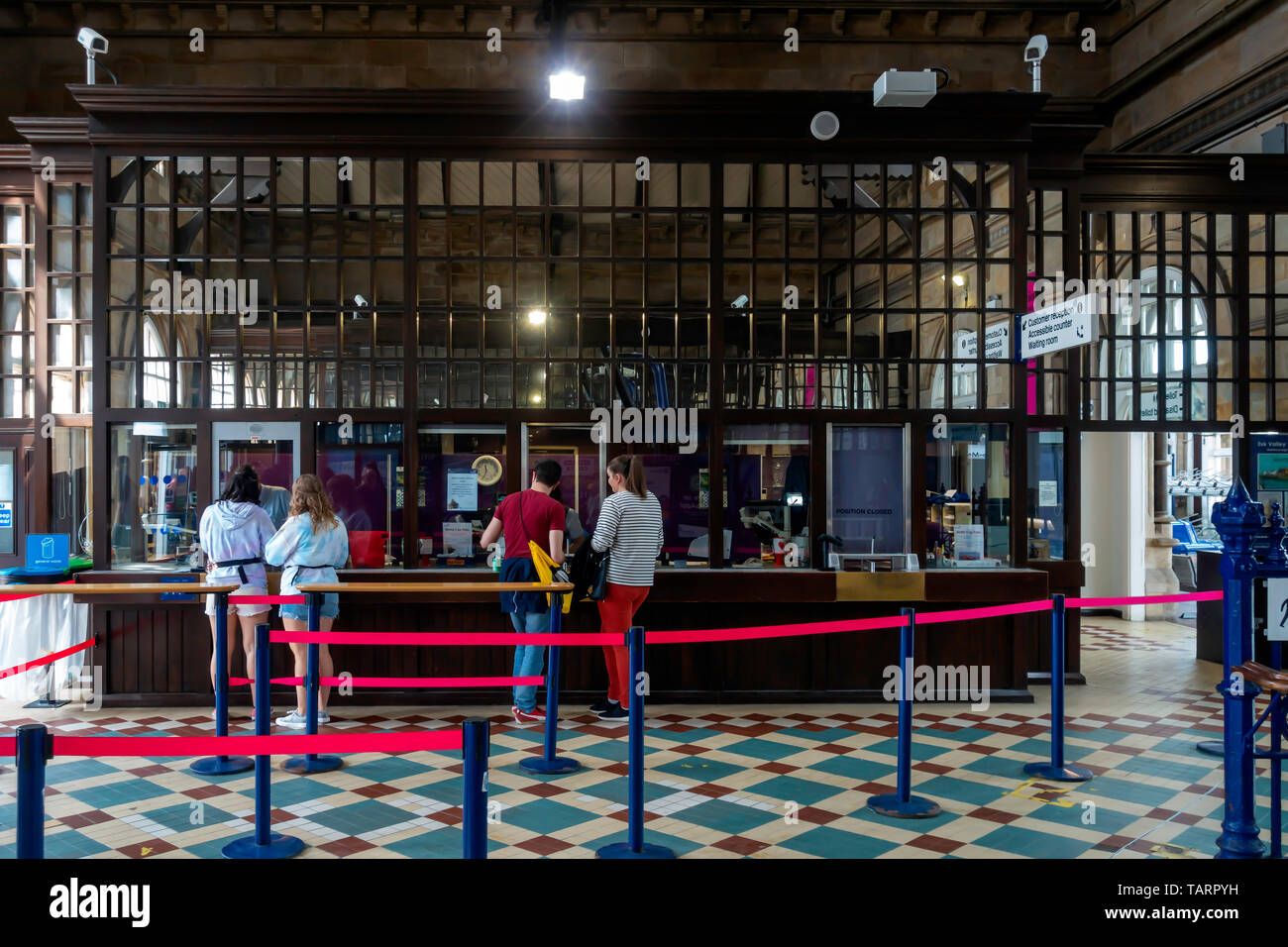 Train ticket office uk hi-res stock photography and images - Alamy